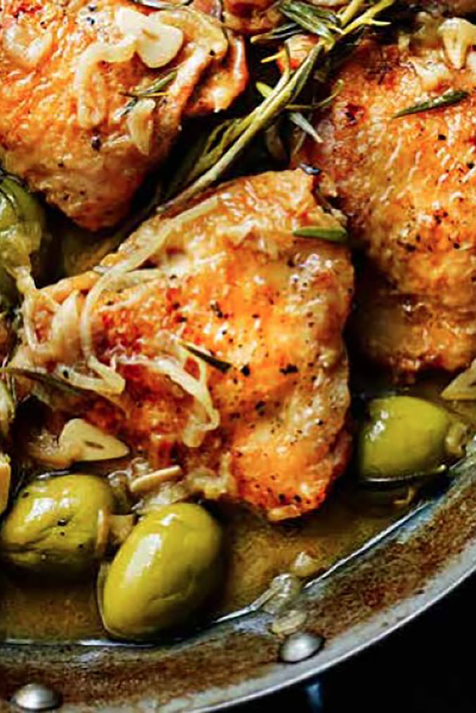 Pollo con salsa Recipe Chicken Spanish Tapas Bar Restaurant